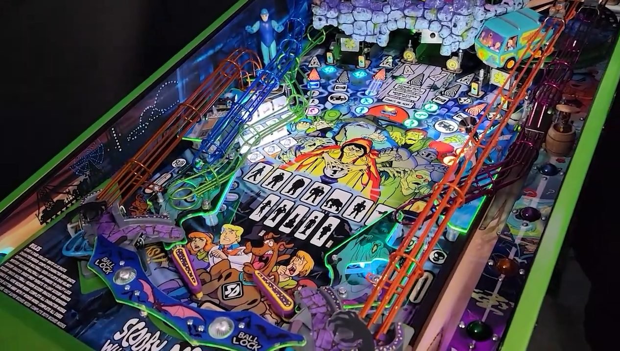 Spooky Pinball montre des images de gameplay du nouveau flipper Scooby ...